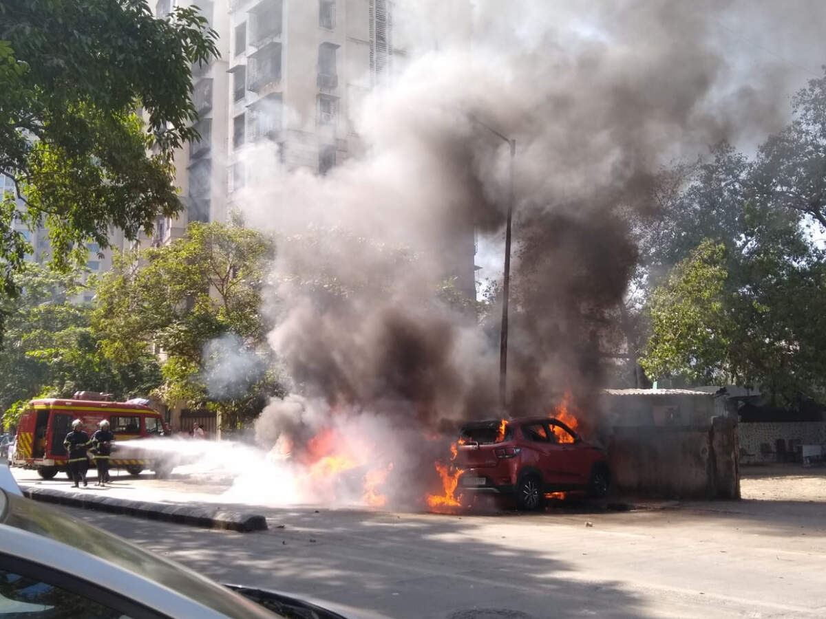 Three cars catch fire at Bhandup Kukreja Complex in Mumbai