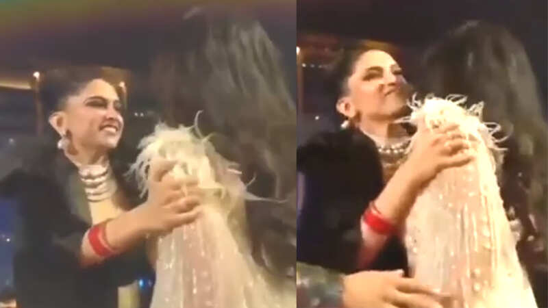 Deepika Padukone, Katrina Kaif end cold war with a hug