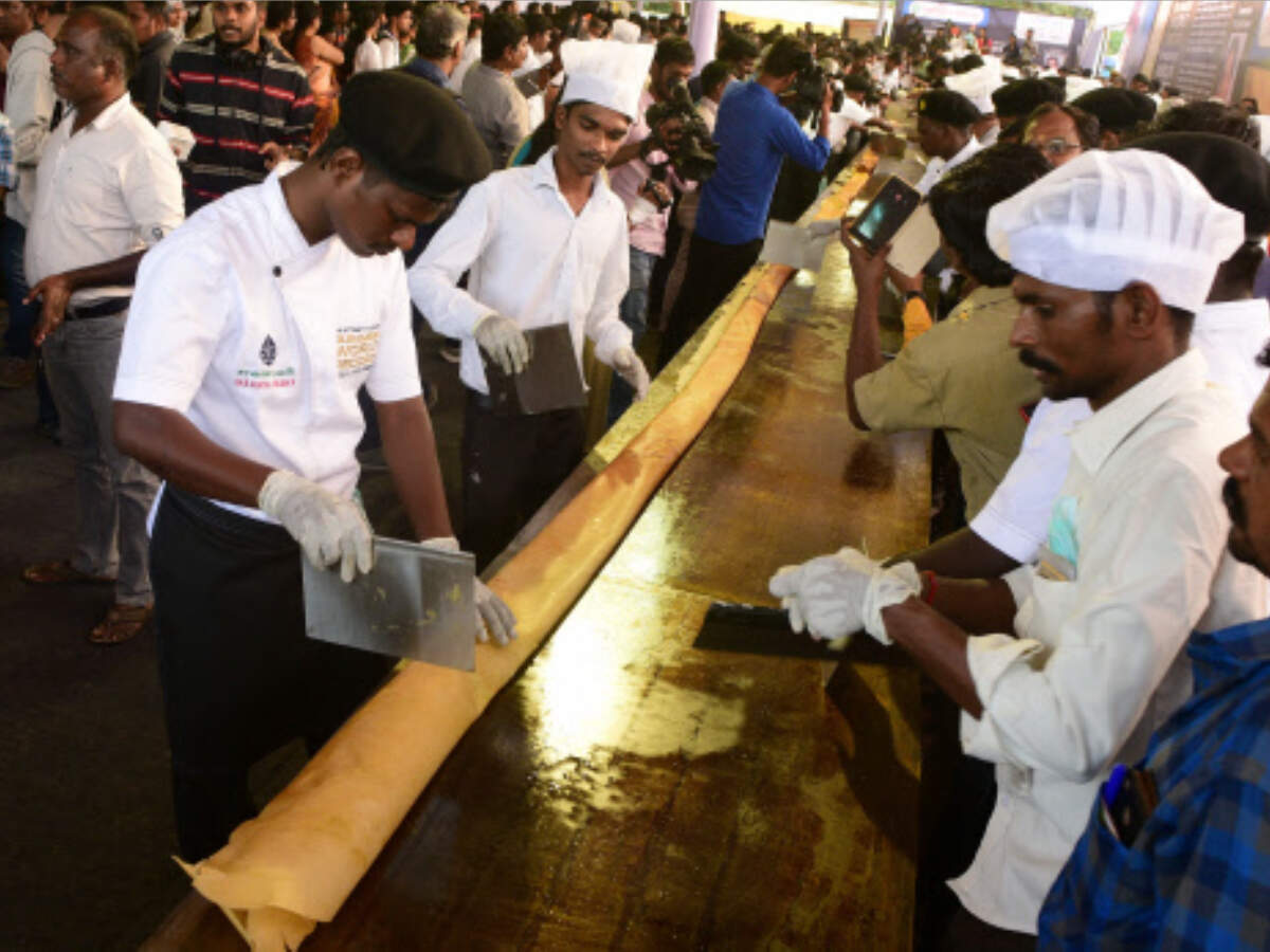 Chennai celebrity chef and team prepare 100 ft dosa, secure Guinness ...