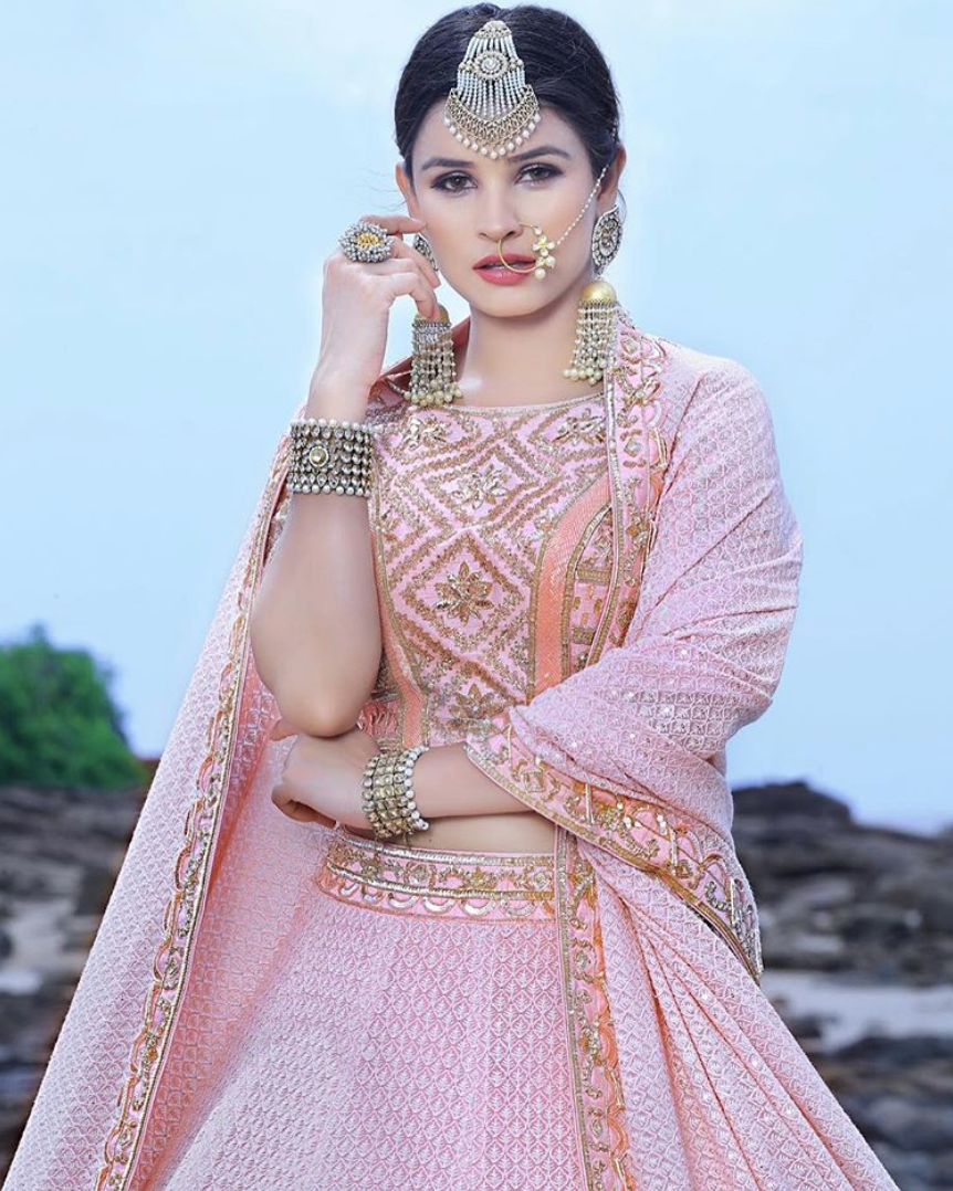 Actress Chetna Pande is on a travelling spree & making us jealous with ...