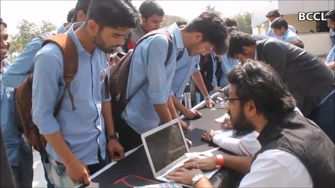 YCCE students get up close with CM Devendra Fadnavis