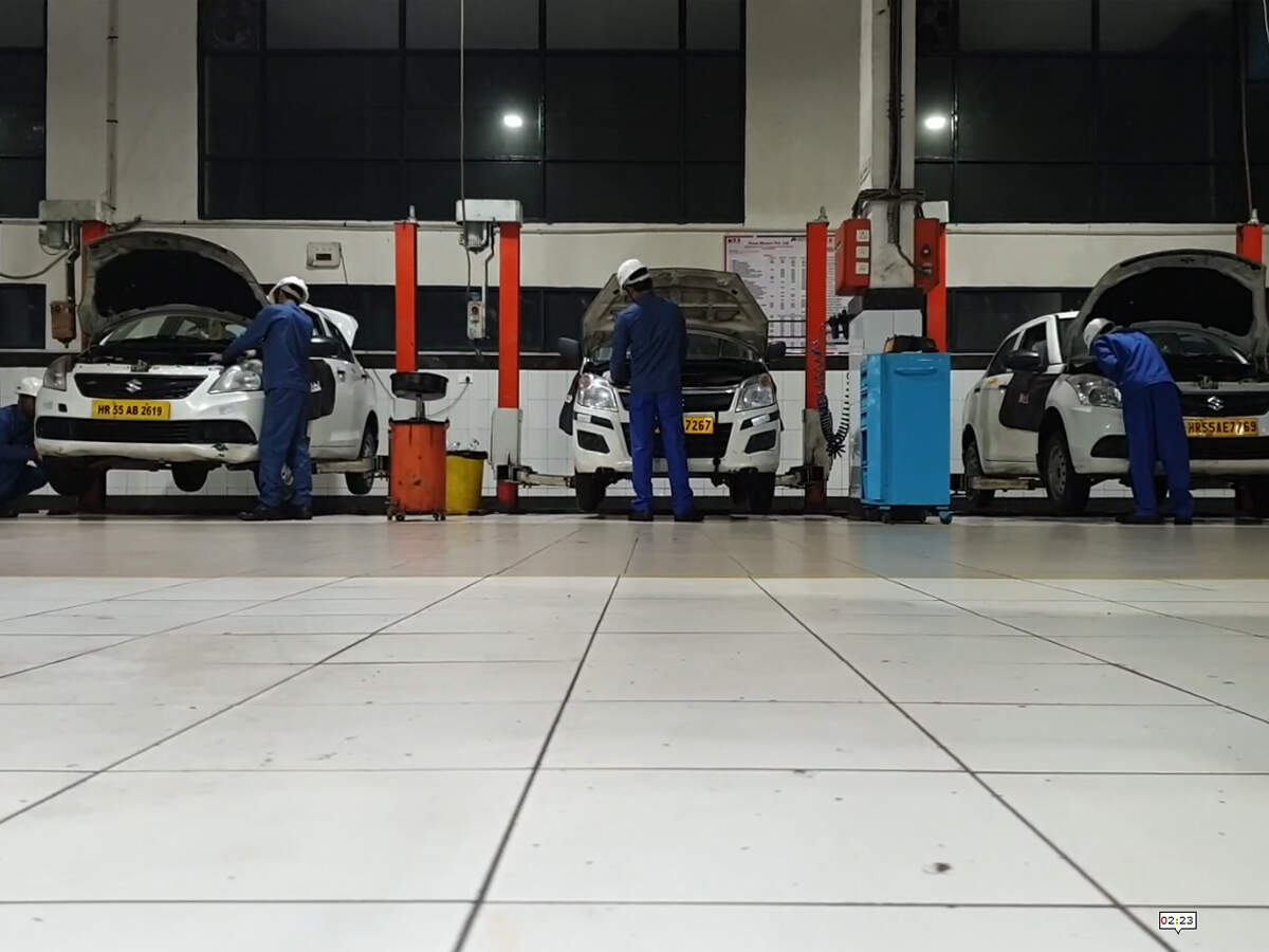 Maruti Suzuki begins night service