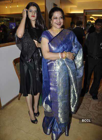 Roopa Vohra's collection launch at Juhu - Photogallery