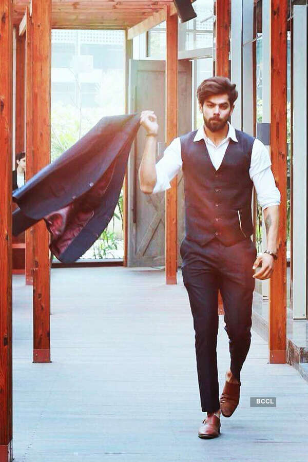 Lakshya Sharma looks irresistible in these pictures