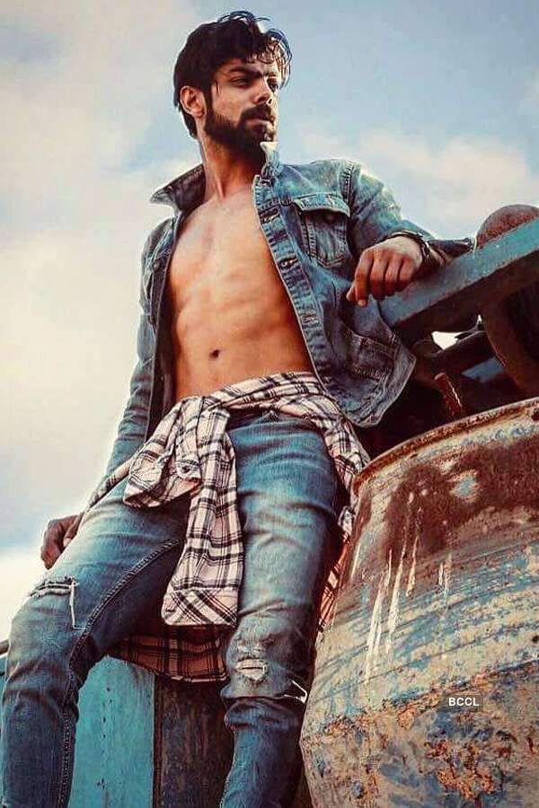 Lakshya Sharma looks irresistible in these pictures