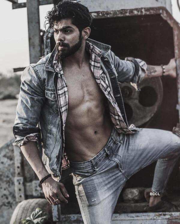 Lakshya Sharma looks irresistible in these pictures