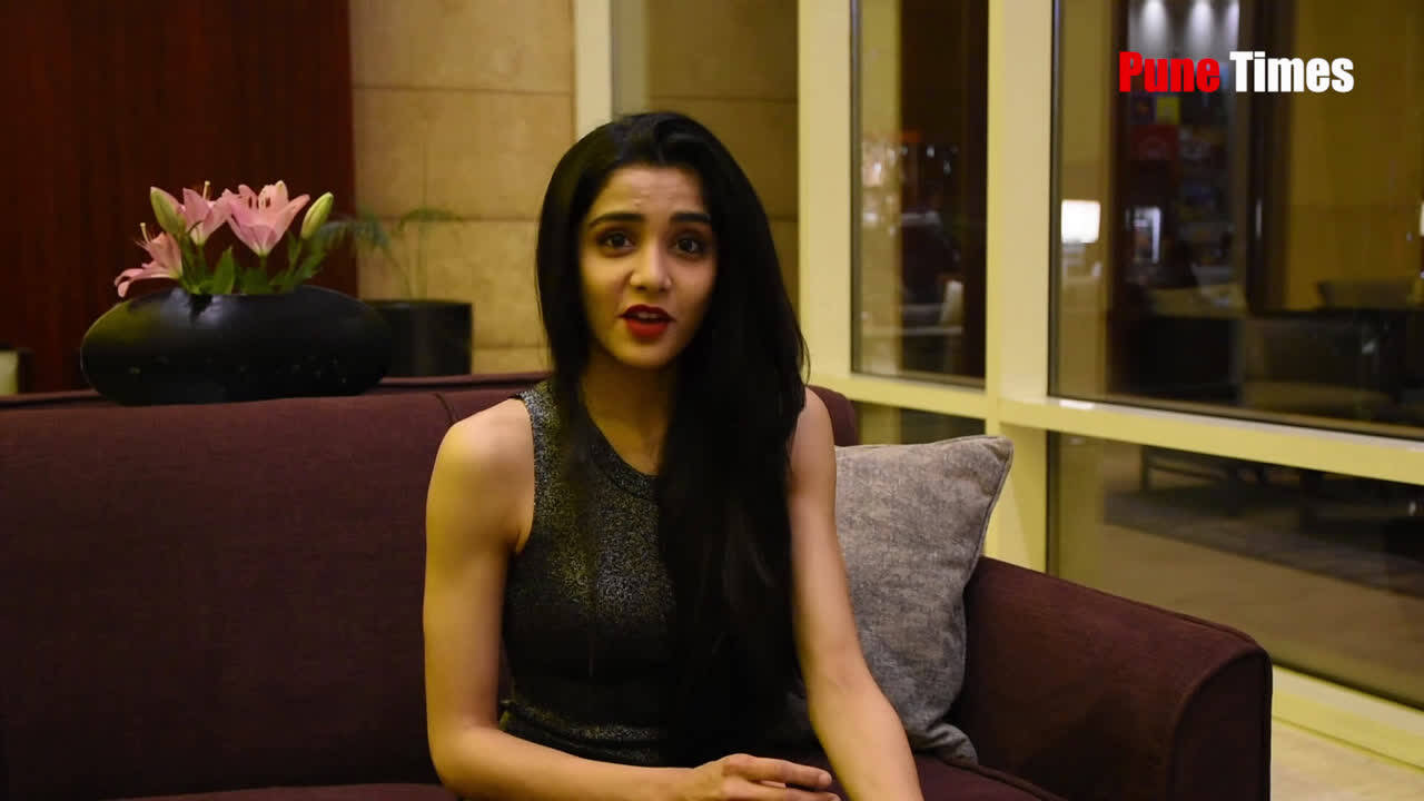 In 2019 Ayli wants to visit her brother in the USA