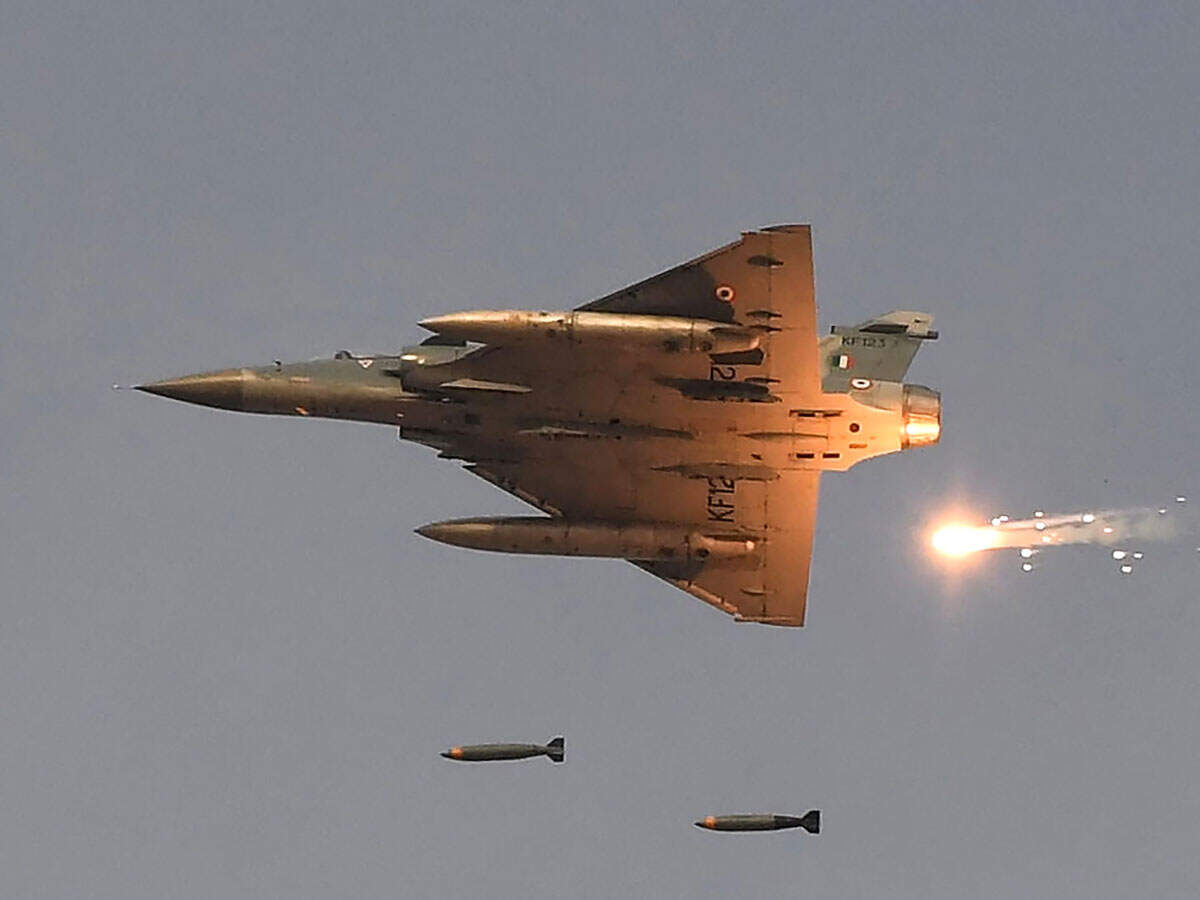 Mirage 2000, fighter jet used in first airstrike inside Pakistan after ...
