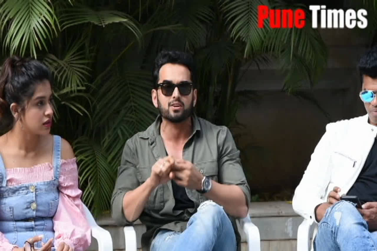 Actor Saurabh Gokhale's view on Smita Shewales character from movie ...