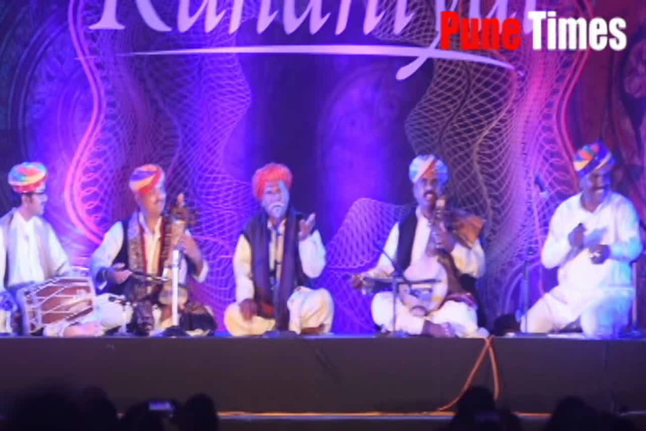 Duma dum mast kalandar by Singer Kachra Khan