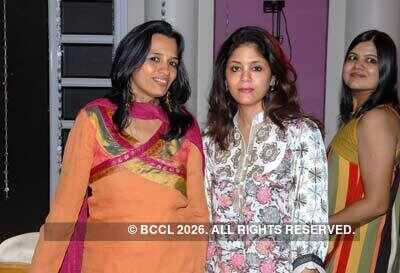 Ashok and Rekha Goenka during Mithilesh & Sandeep Goenka's Diwali bash ...