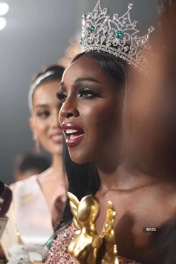 HIV activist crowned beauty queen