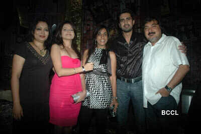 TV serial 'Maryada' bash celebrated at 100 in Mumbai - Photogallery