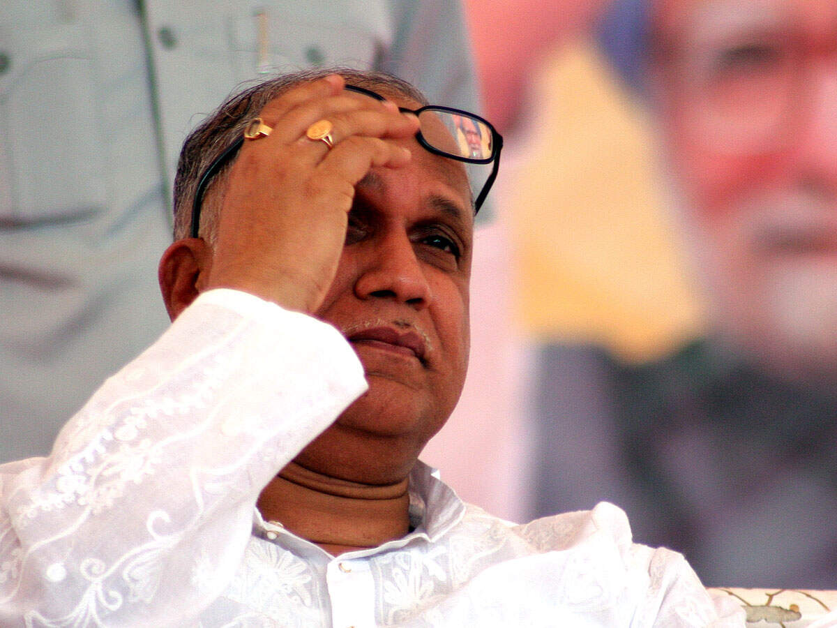 Ex-Goa CM Digambar Kamat dismisses rumours of joining BJP