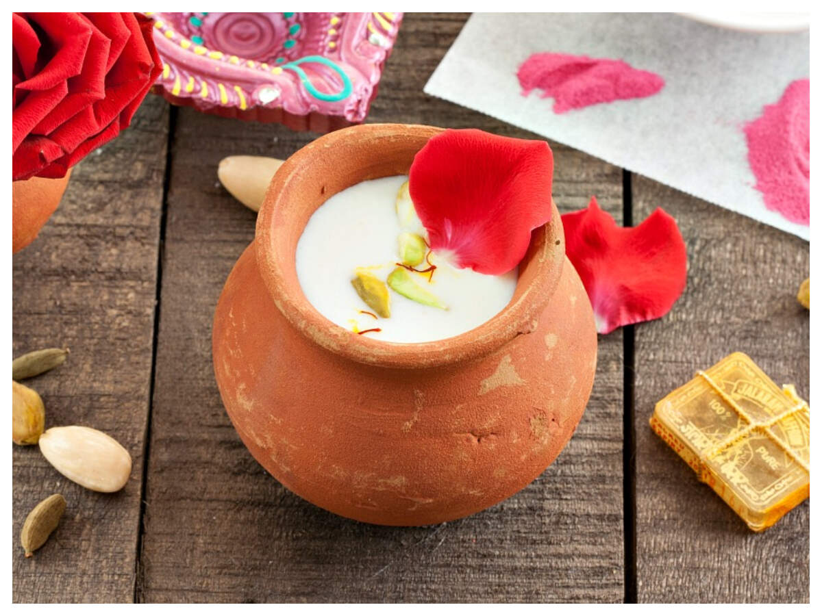 7 benefits of having Thandai in summers