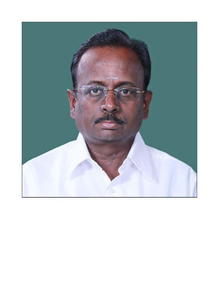 SENGUTTUVAN, B. : Bio, Political life, Family & Top stories