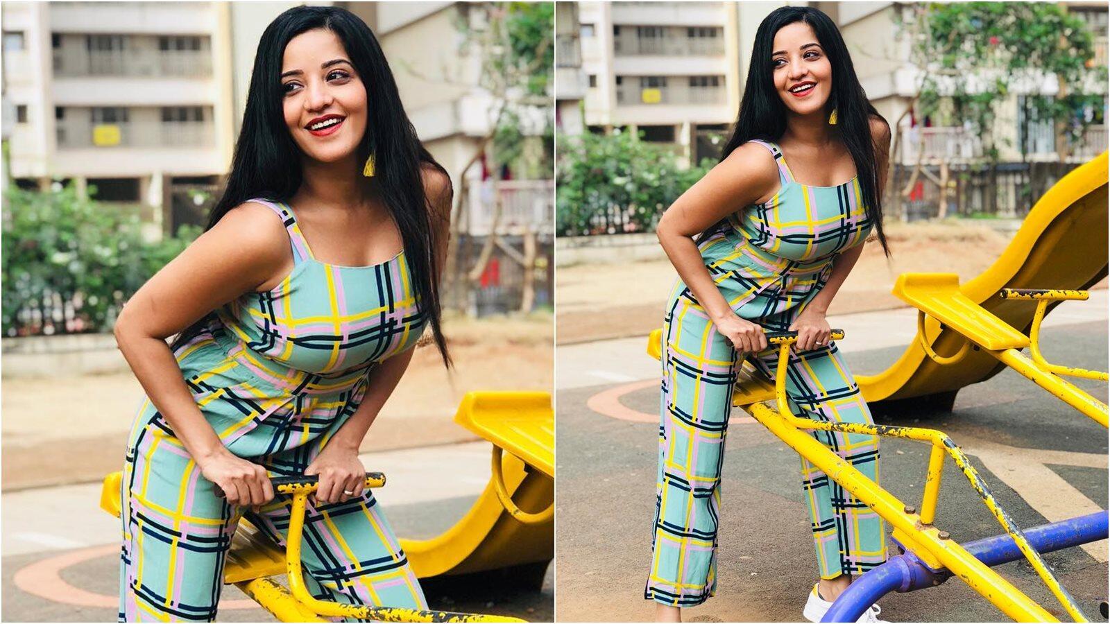 'Nazar' actress Monalisa looks phenomenal as she enjoys her playtime
