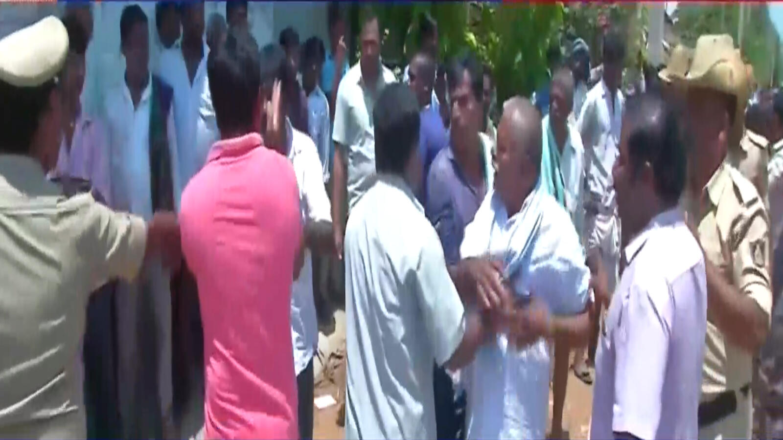 Lok Sabha election: Supporters of Sumalatha, Karnataka CM’s son clash ...