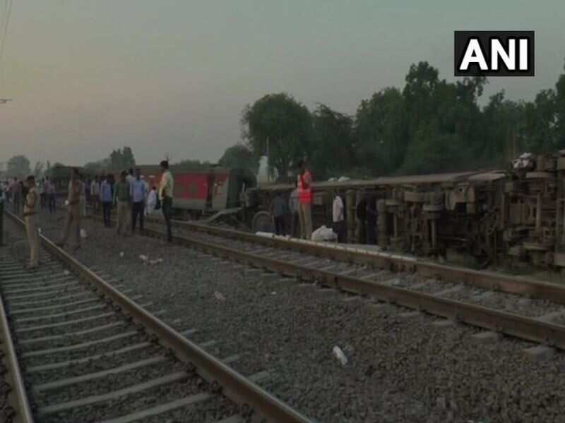 Poorva express accident: Howrah-New Delhi Poorva Express derails near Kanpur, 13 injured ...