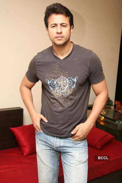 Press meet: 'Dunno Y...' Photogallery - ETimes