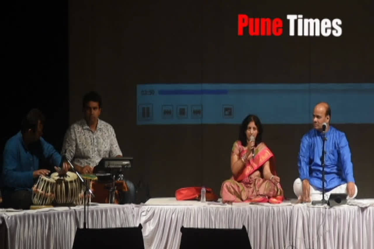 Old marathi song sang by singer Gitanjali Jedhe