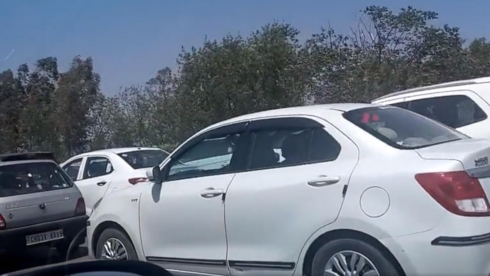 Chandigarh Shimla highway is traffic jammed