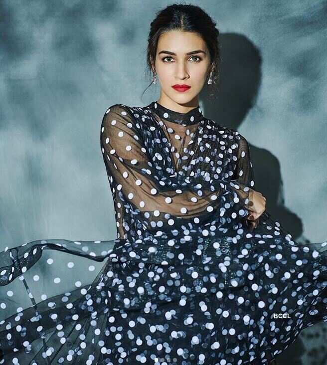 Beautiful Pictures Of The Gorgeous Bollywood Actress Kriti Sanon Pics