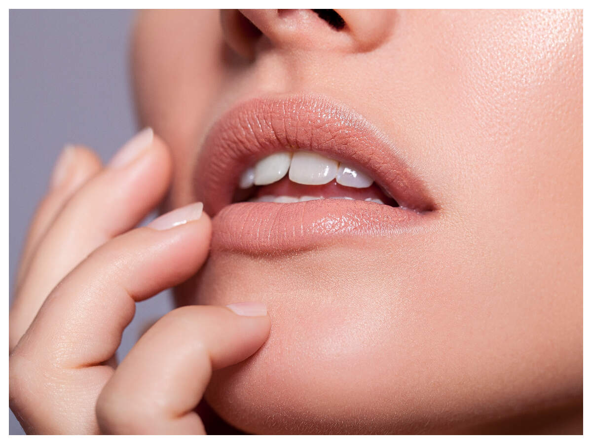 How to perfect the no-makeup look for this Ramzan - Times of India