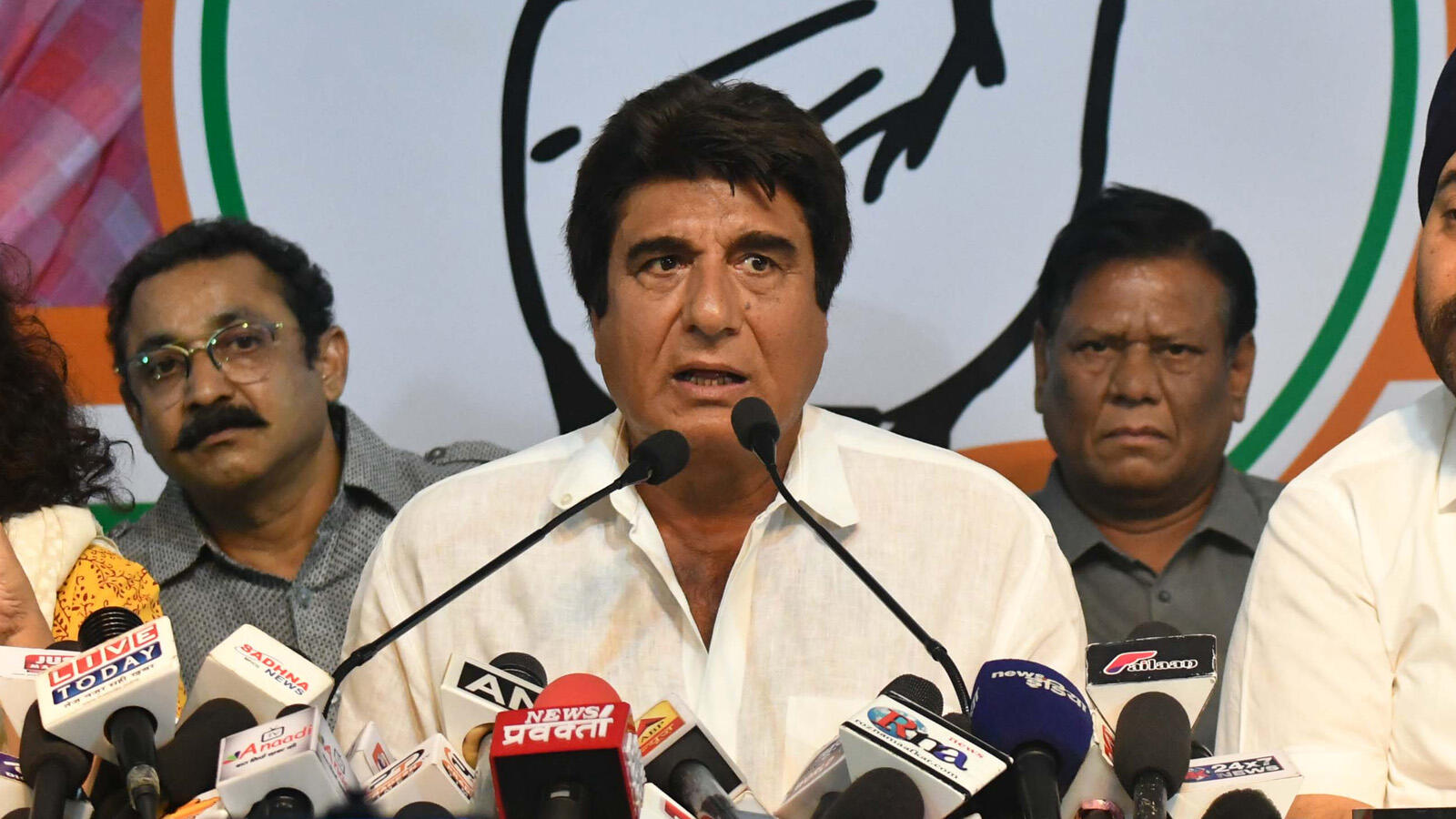 UP Congress president Raj Babbar resigns