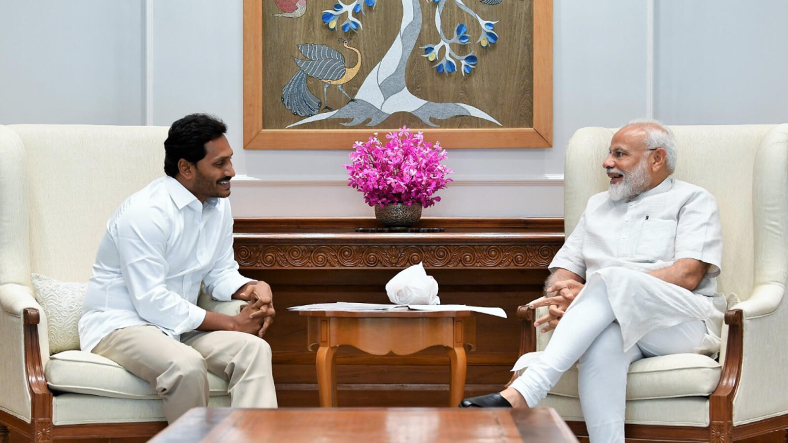 YS Jaganmohan Reddy meets Narendra Modi, invites PM for swearing-in ...