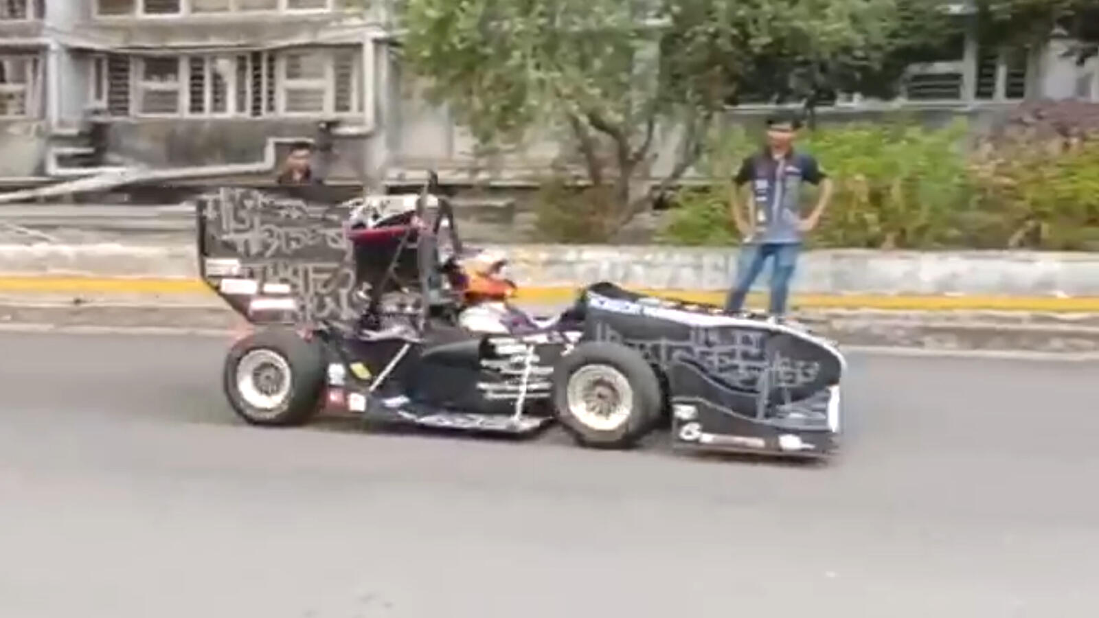 Mumbai students create an electric race car; all set to compete Formula ...
