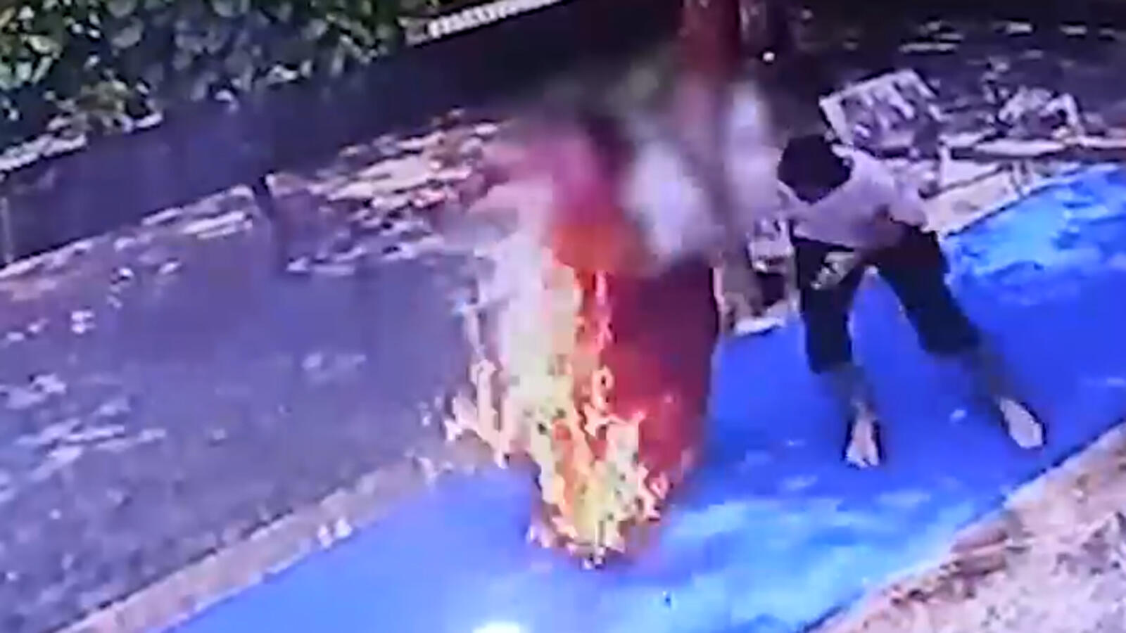 Karnataka: Woman's sari catches fire in temple in tragic accident ...