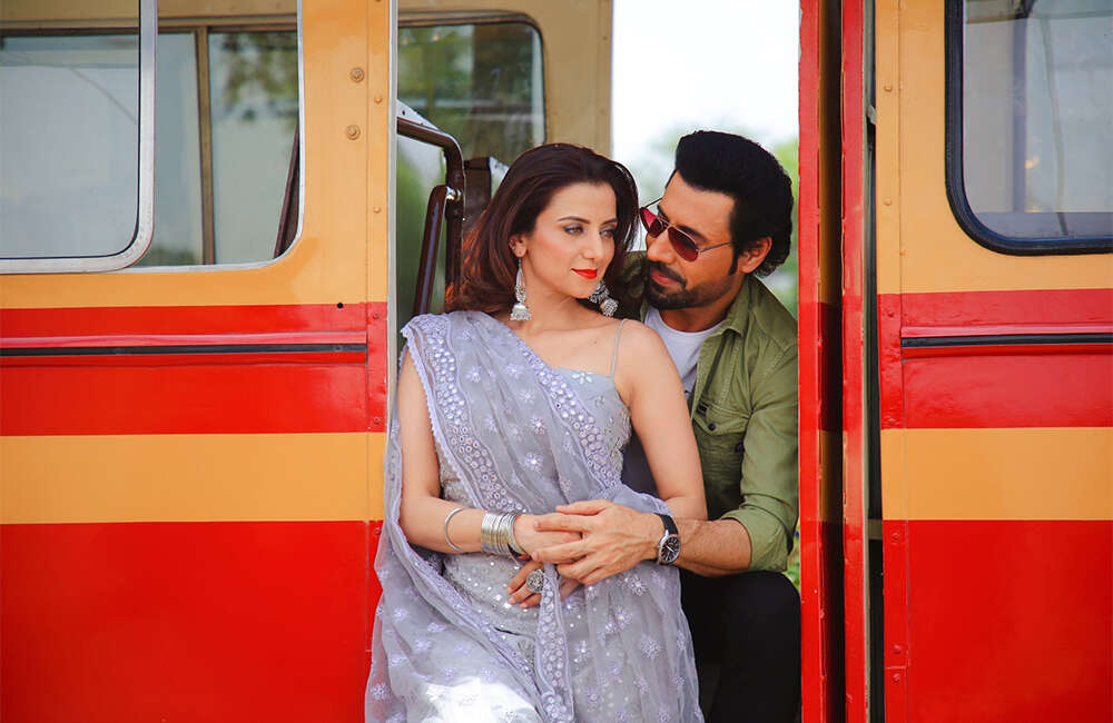 Naukar Vahuti Da Movie User Reviews & Ratings | Naukar Vahuti Da (2019 ...