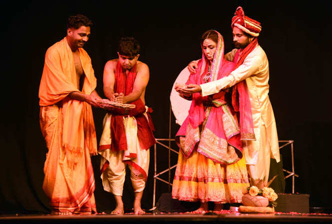 Play Solah Sanskaar depicts the ancient Indian tradition of 16 rites ...