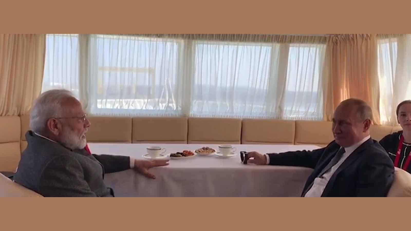 PM Narendra Modi and President Vladimir Putin on the way to Zvezda shipyard