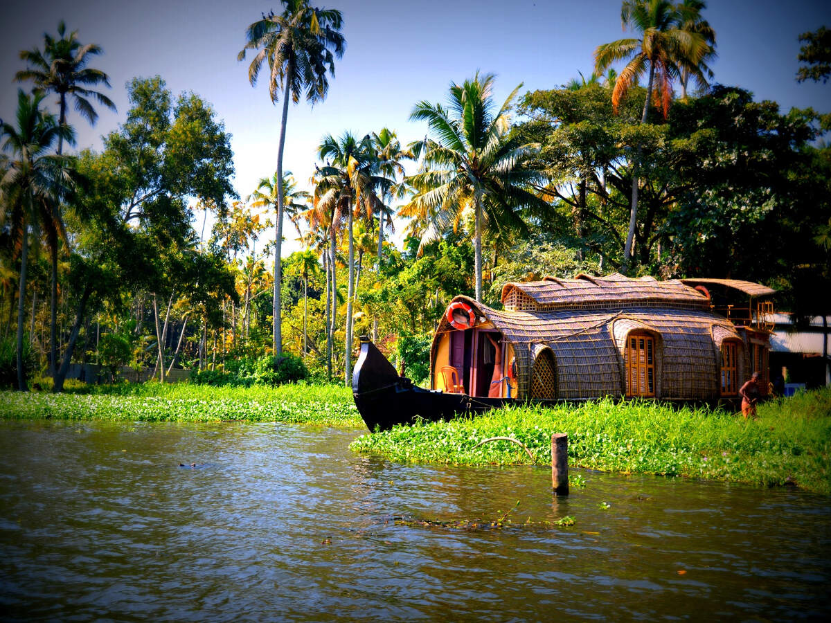 10 local delicacies you MUST not miss while in Kerala