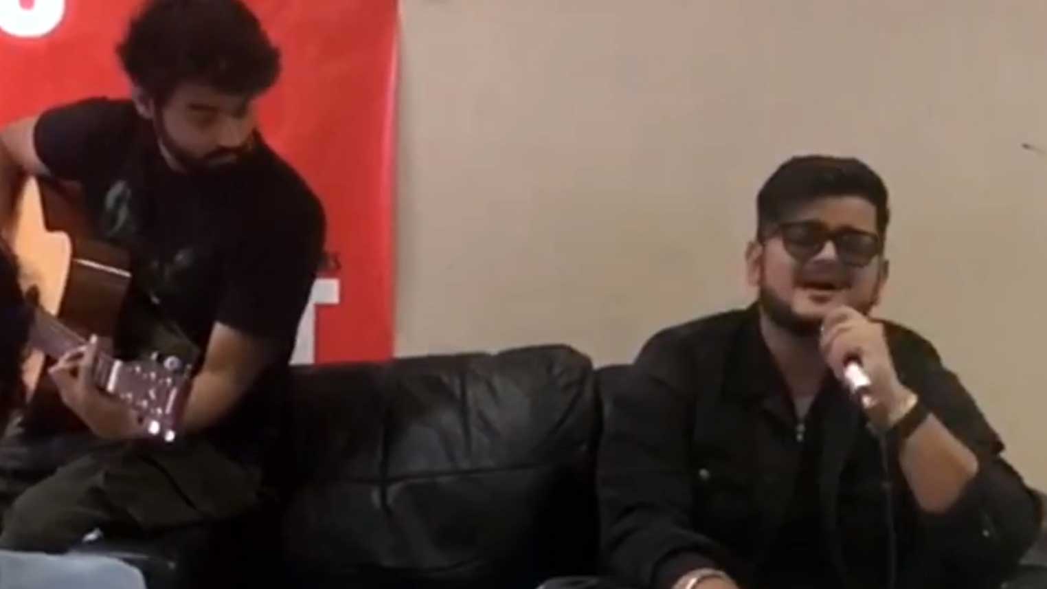 Watch composer-singer Vishal Mishra sing an unplugged version of ‘Pehla ...