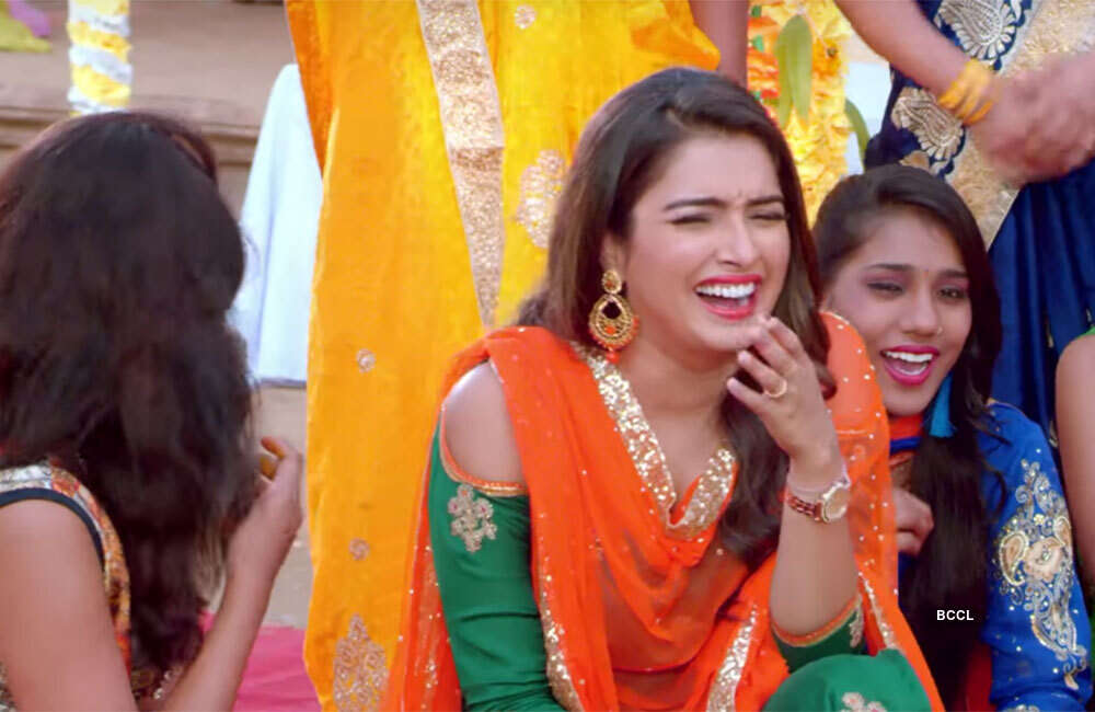 Lallu Ki Laila Movie User Reviews & Ratings | Lallu Ki Laila (2019 ...