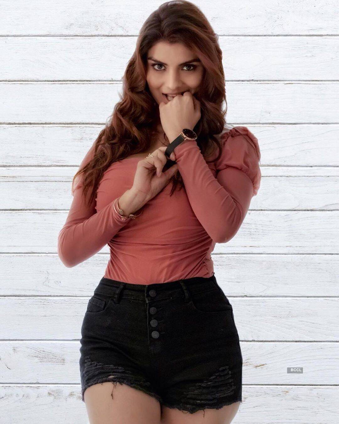 Amazing pictures of enchanting beauty Anveshi Jain- The Etimes ...