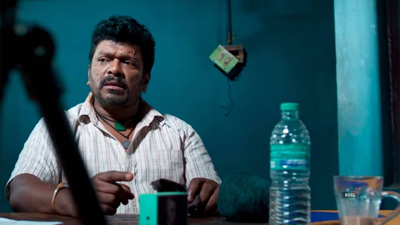 Oththa Seruppu Size 7 Movie Review: Parthiban impresses in this ...