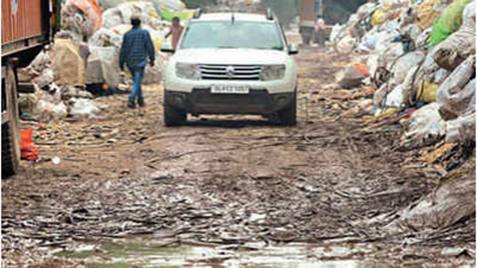 Delhi's plastic waste hub in need of better infrastructure