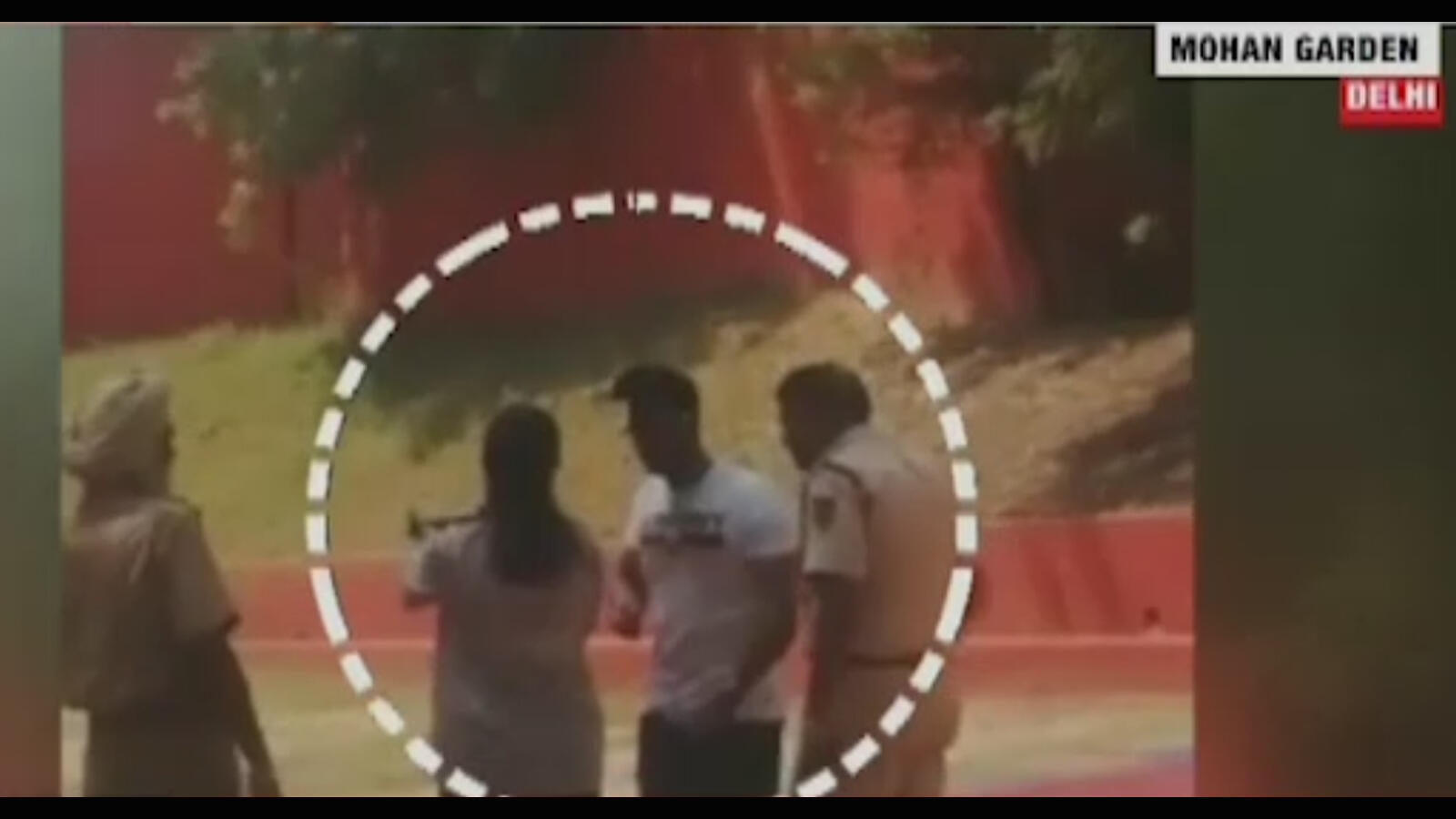 Shocking: Cop trains children how to use guns