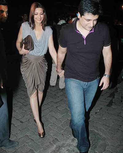 Neha Dhupia arrives at Sohail Khan's birthday bash at Aurus in Mumbai ...