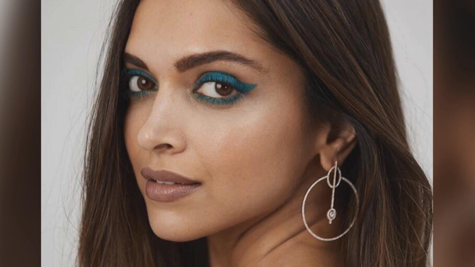 Actresses obsessed with hoop earrings