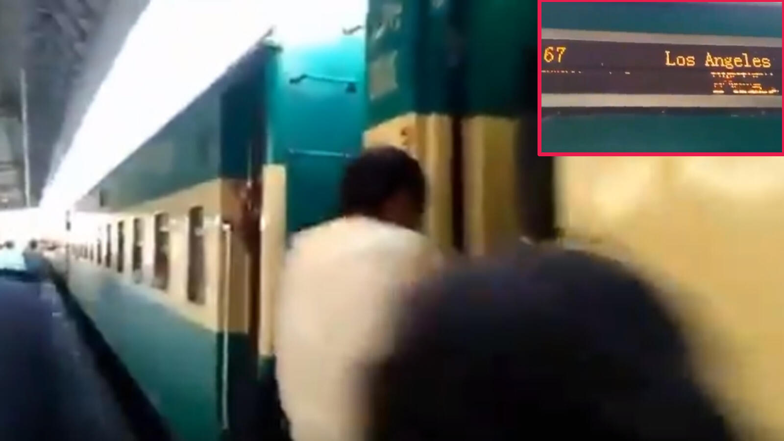 People mock Pakistan Railways after train's sign board flashes Los ...