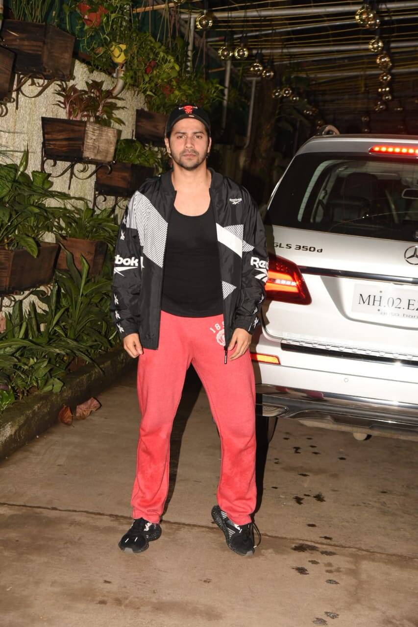 Photos: Varun Dhawan, Kartik Aaryan, Ananya Panday and other Bollywood ...