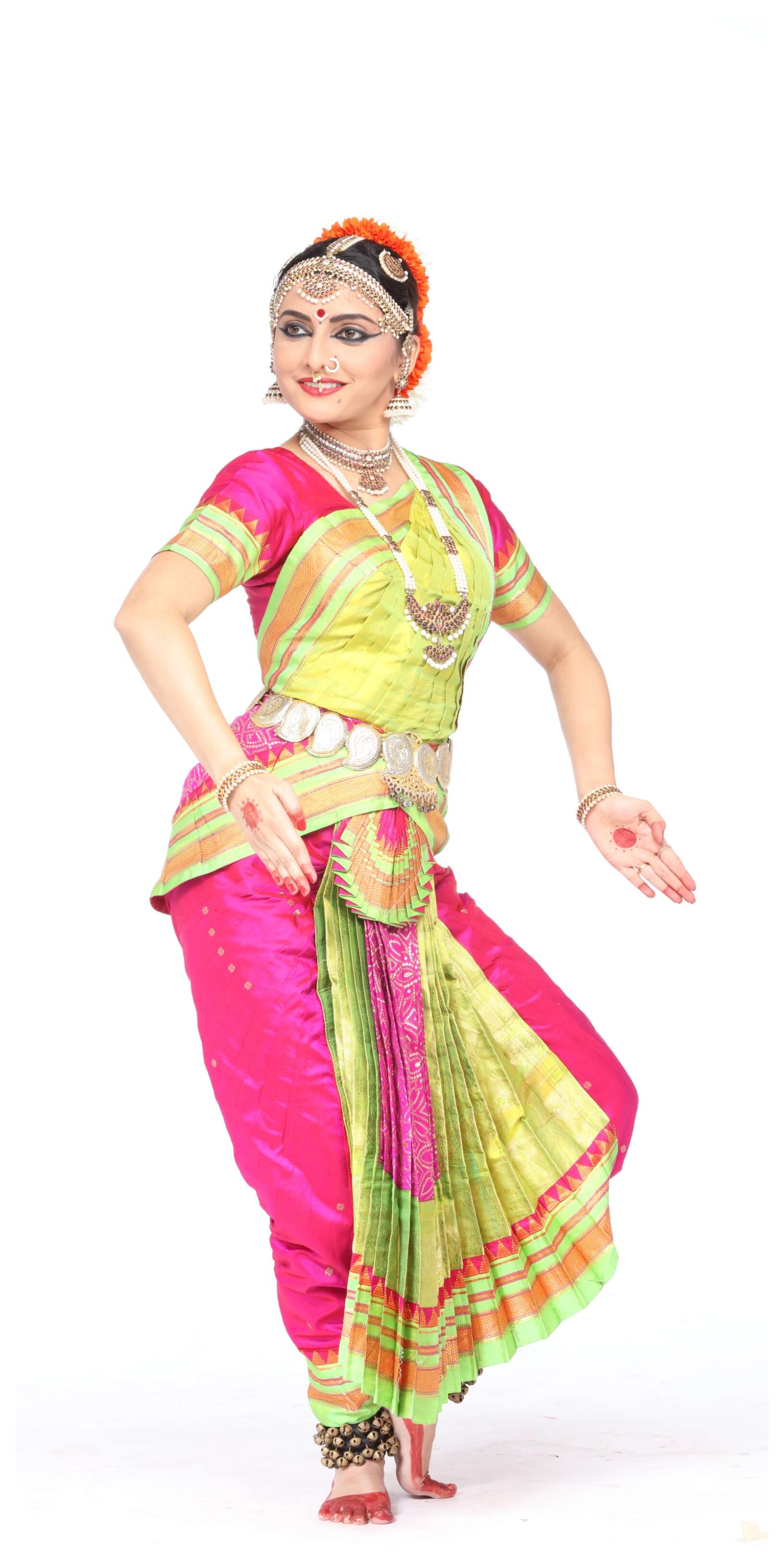 poorvi bhave: Bharatanatyam danseuse Poorvi Bhave isn't afraid to try ...