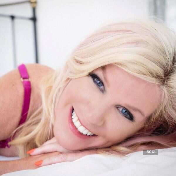 57 Year Old Uk Woman Wins Pageant In India