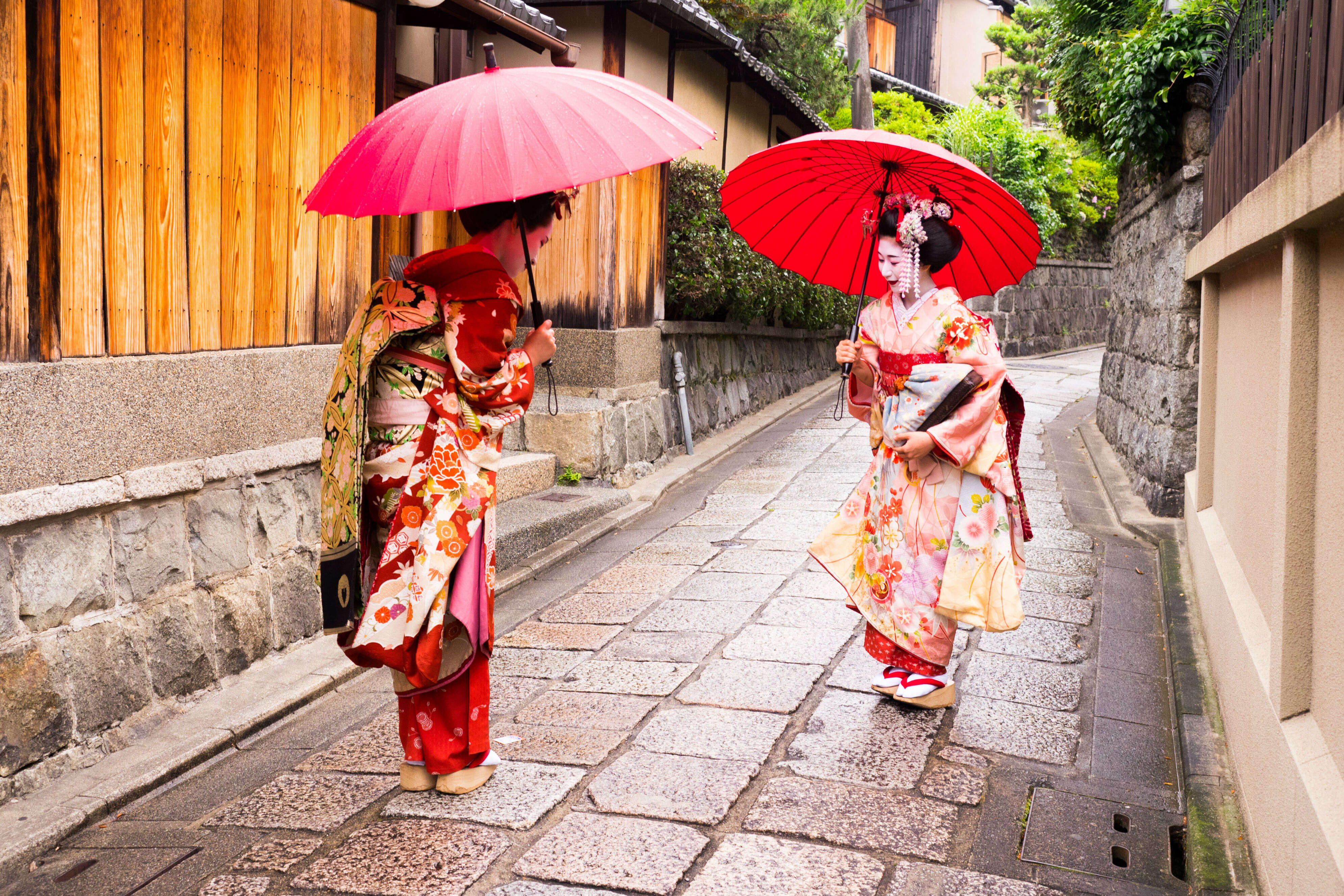 Photography Banned In Certain Parts Of Kyotos Gion District Times Of India Travel