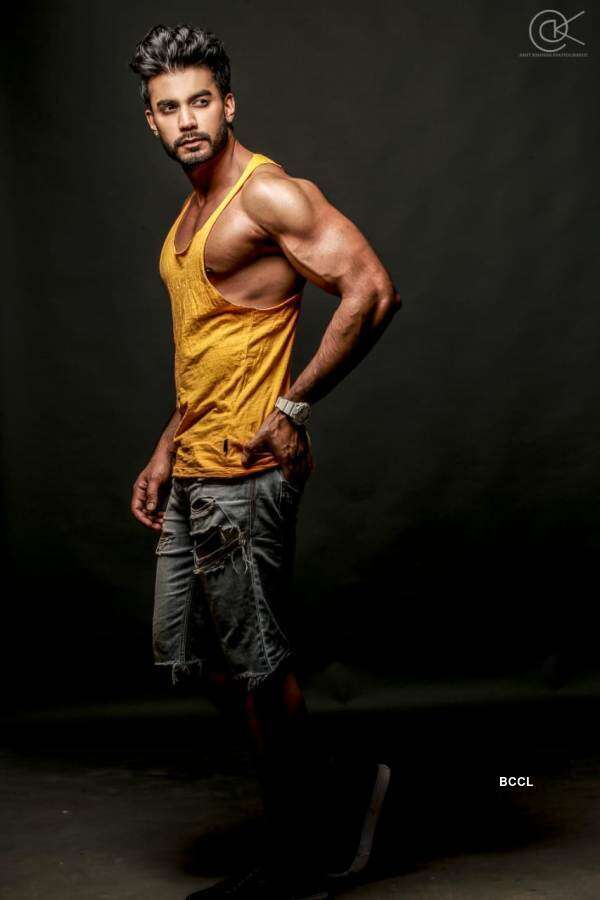 Varun Verma’s latest photoshoot is totally drool-worthy